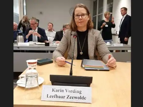 Tweede raadslid Ekker verder onder meisjesnaam